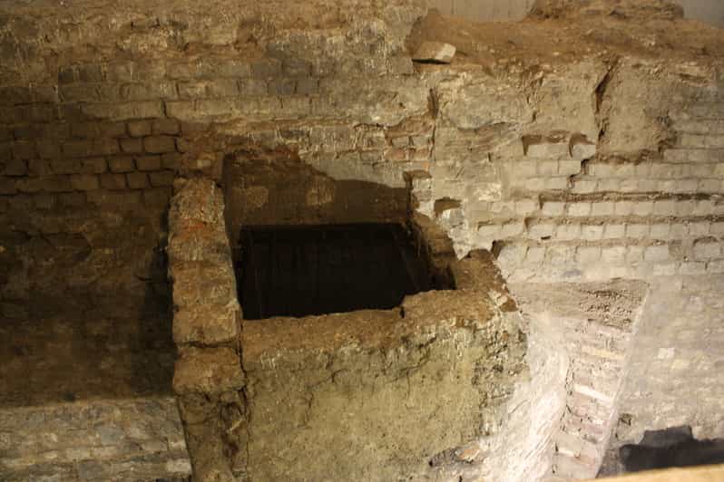 Cologne: Search for Historical Traces of the Romans | GetYourGuide