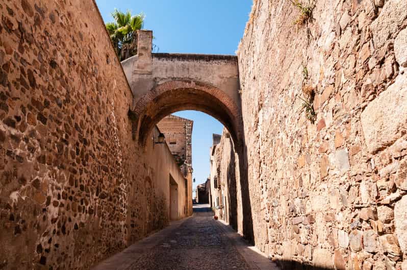 Cáceres: Guided City Highlights Walking Tour | GetYourGuide