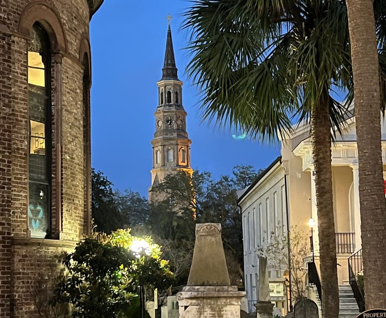 Charleston: Small-Group Ghost Walking Tour at Night | GetYourGuide