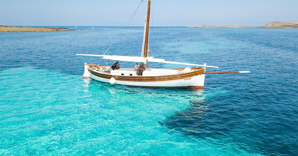 Desde Stintino Asinara Tour en barco de época con almuerzo | GetYourGuide