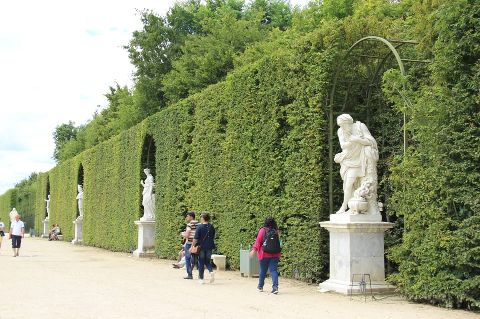 Versailles: Tour privato guidato dei giardini e biglietto d'ingresso al ...