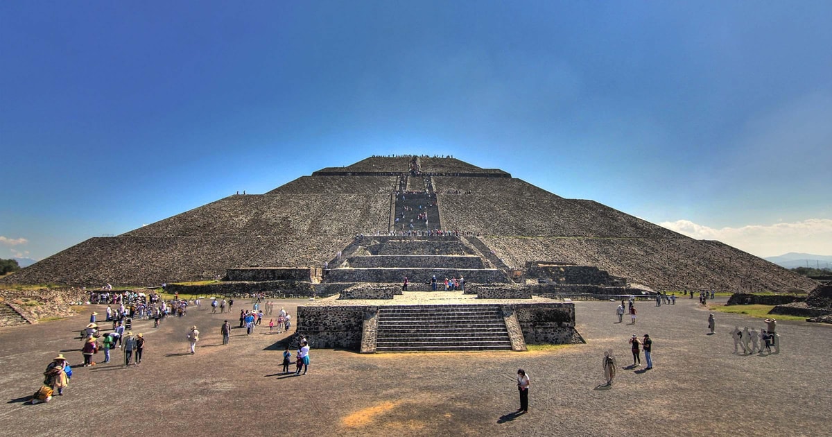 Mexico City: Utflykt till Teotihuacan-pyramiderna och Guadalupe ...