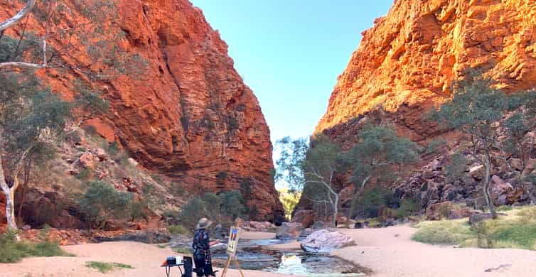 Simpsons Gap, Alice Springs - Book Tickets & Tours | GetYourGuide