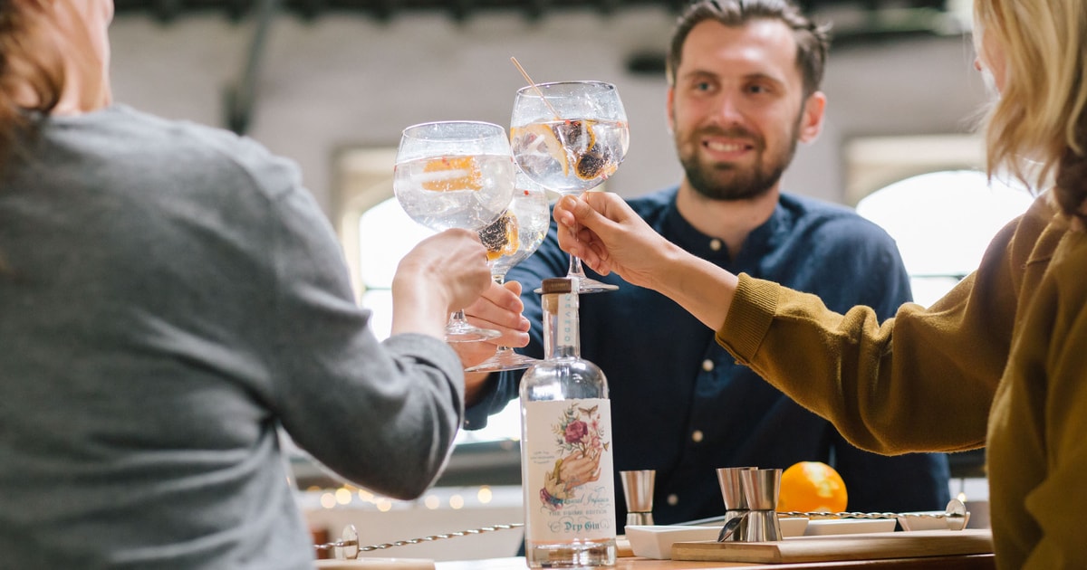 Vila Nova de Gaia: Cocktail Making Workshop | GetYourGuide