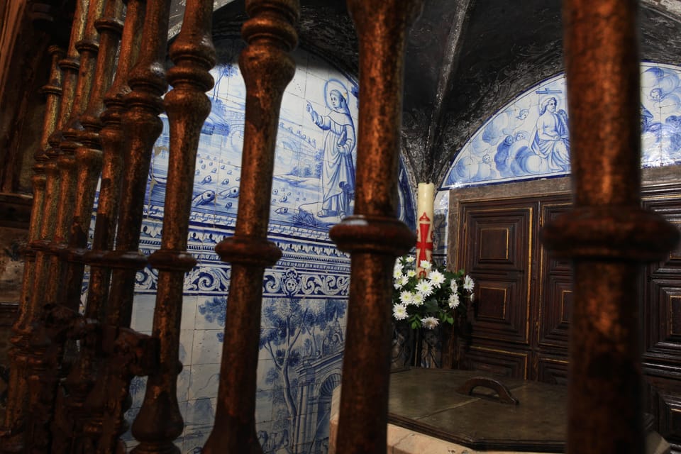 Lisboa Entrada Catedral de Lisboa | GetYourGuide