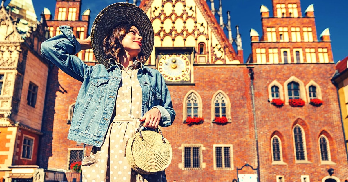 Wroclaw Small-Group Tour with Lunch from Warsaw | GetYourGuide
