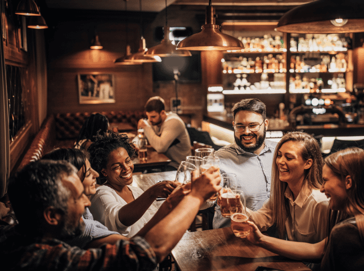 Solo travelers Meetup & explore fun, great bars in Paris | GetYourGuide