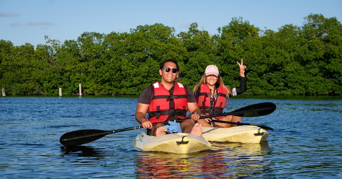 Cancun: Utforska på en guidad tur med kajak | GetYourGuide