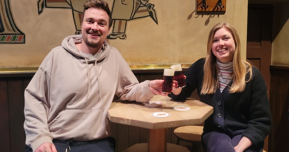 Düsseldorf: Guided Beer Tour with 4 Beers & a Flexible Route | GetYourGuide