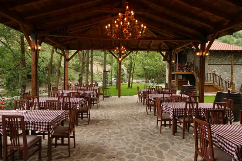 Ohrid: Turul și degustarea de vinuri de la mănăstirea Winery | GetYourGuide