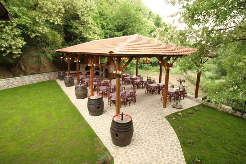 Ohrid: Turul și degustarea de vinuri de la mănăstirea Winery | GetYourGuide