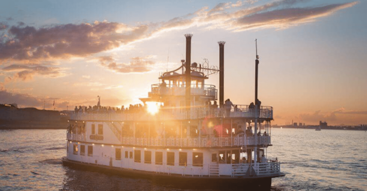 Boston: Scenic Moonlight Harbor Cruise | GetYourGuide