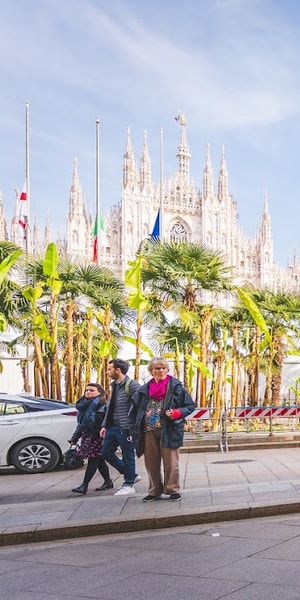 Milan: Hop-On Hop-Off Bus Ticket for 24, 48, 72 Hours | GetYourGuide