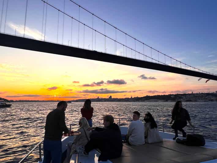 Istanbul: Sunset Luxury Yacht Cruise on Bosphorus with Guide | GetYourGuide