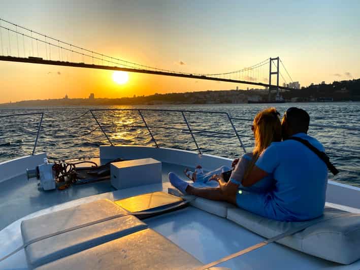 Istanbul: Sunset Luxury Yacht Cruise on Bosphorus with Guide | GetYourGuide