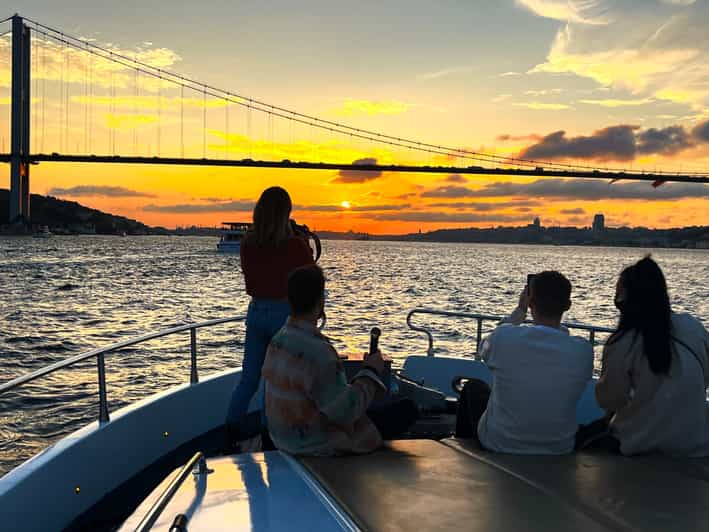 Istanbul: Sunset Luxury Yacht Cruise on Bosphorus with Guide | GetYourGuide