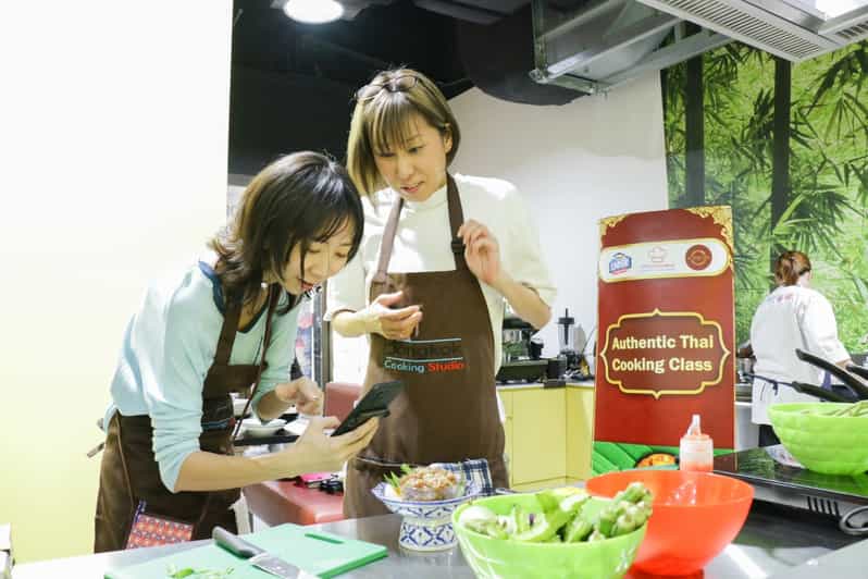 Bangkok: Thai Cooking Class at Bangkok Cooking Studio | GetYourGuide