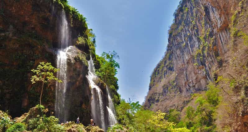 San Cristobal: Sima de las Cotorras & Aguacero Waterfalls | GetYourGuide