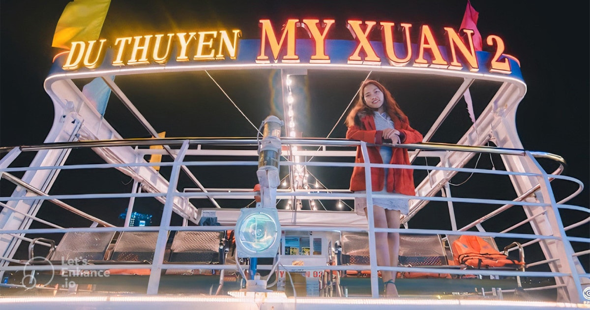 Da Nang: Scenic Han River Night Cruise On My Xuan Cruise. | GetYourGuide