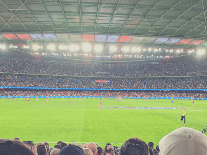 Melbourne: Australian Football (AFL) Game at Marvel Stadium | GetYourGuide