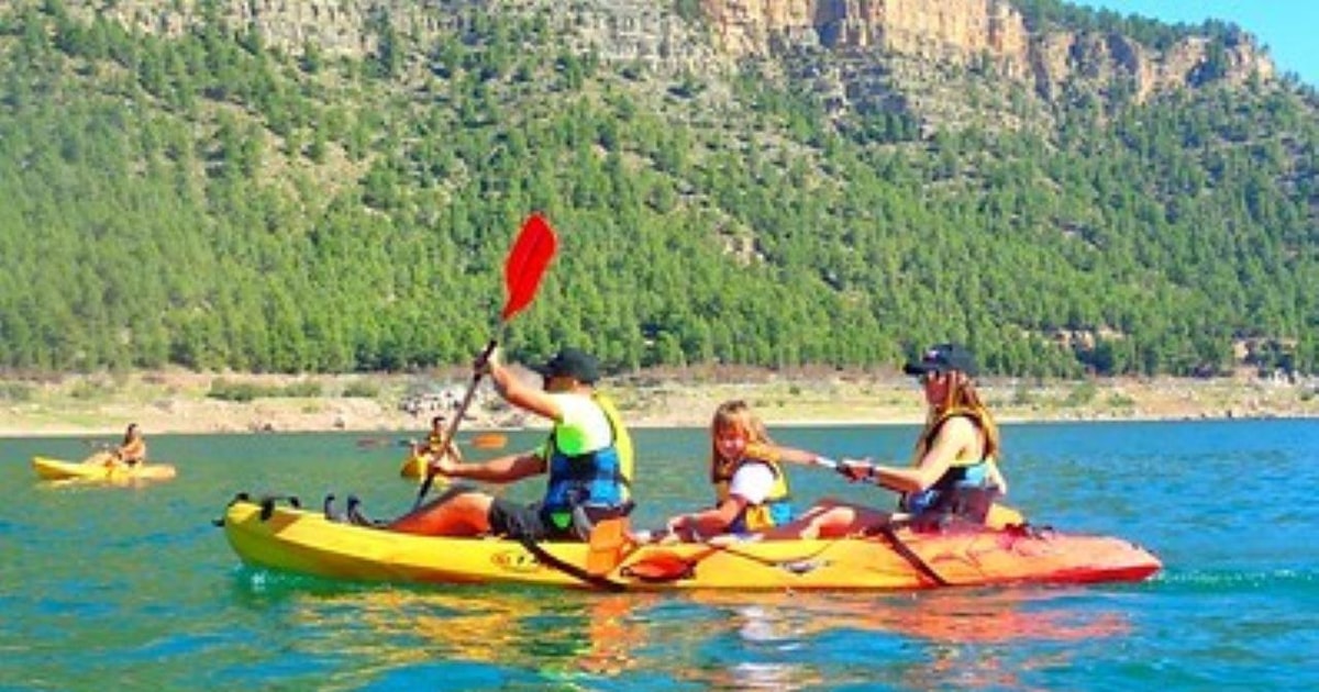Valencia: Kayak of calm waters in Montanejos | GetYourGuide