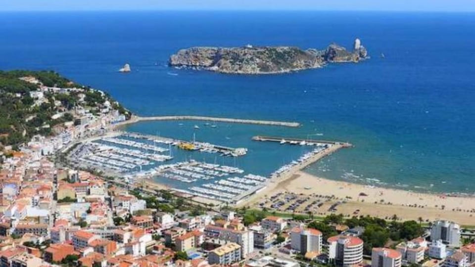 Depuis Roses : Tour en bateau des îles Medes avec visite d'El Estartit | GetYourGuide