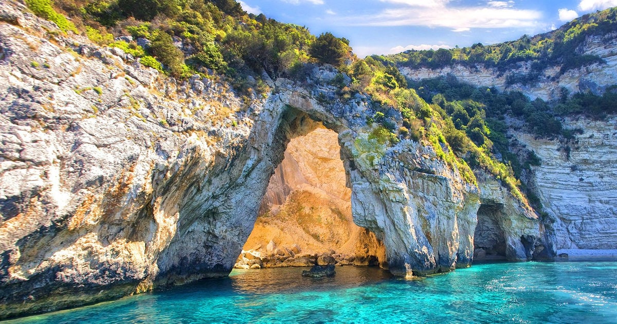 Van Lefkimmi: Prachtig Paxos Antipaxos & Grotten | GetYourGuide