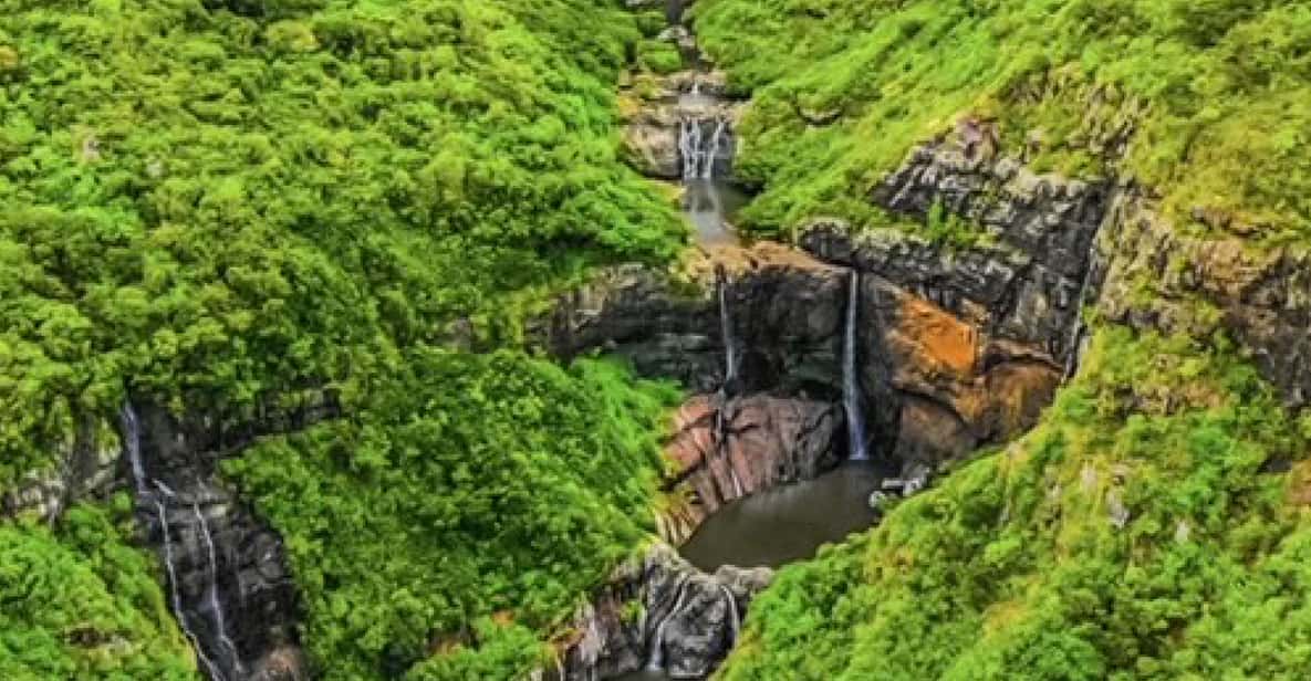 Mauritius: Volledige canyon Tamarind Falls 5-uur durende wandeling ...