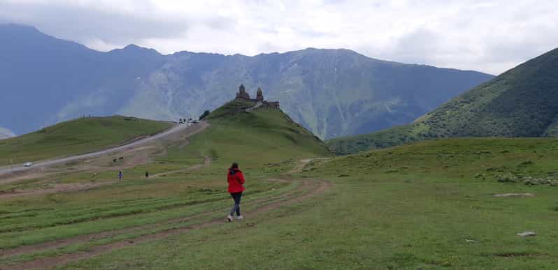 Reise zum Großen Kaukasus-Gebirge - Kasbegi | GetYourGuide