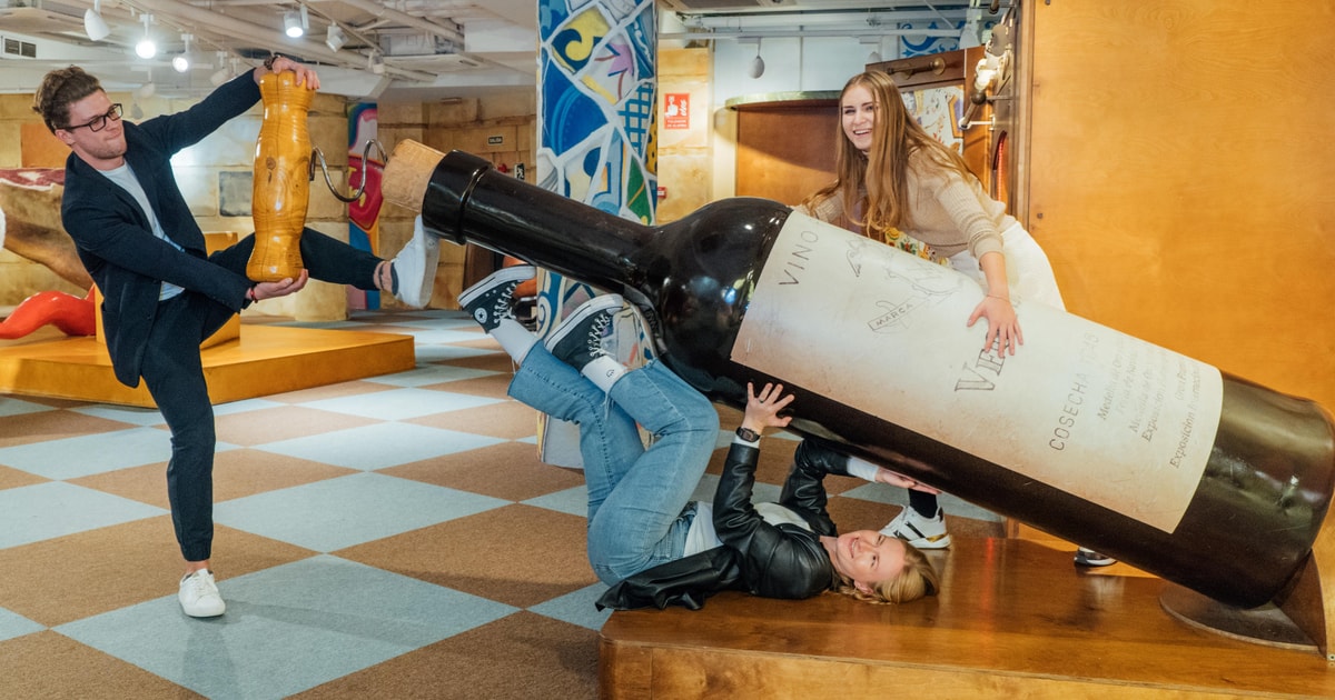 Barcelona: Kombi-Ticket Big Fun Museum & Museum of Illusions | GetYourGuide