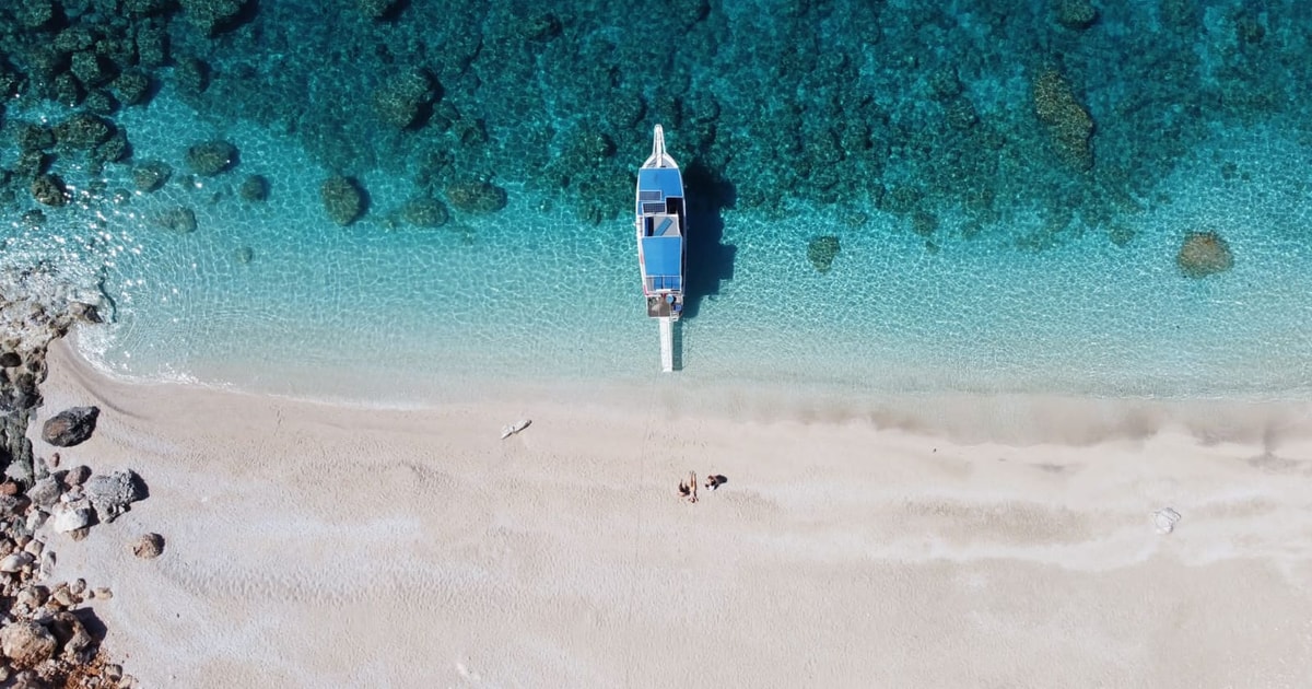 Antalya/Kemer: Porto Genuese boottocht en modderbad met lunch ...