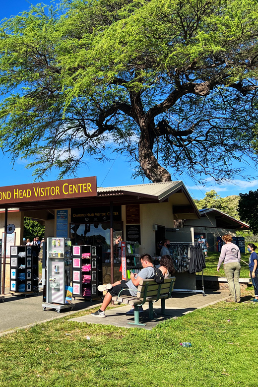Oahu: Diamond Head Crater Trailhead Transfer & Entry Fee | GetYourGuide