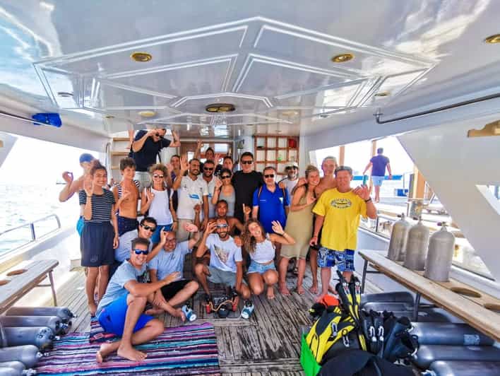 Aqaba: 2 Guided Dives Boat Trip with Gear and Buffet Lunch | GetYourGuide