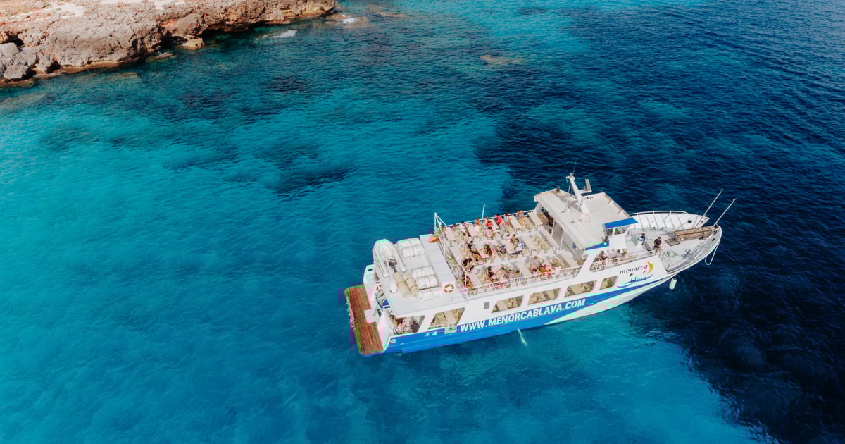 Menorca: boottocht van een halve dag op het strand | GetYourGuide