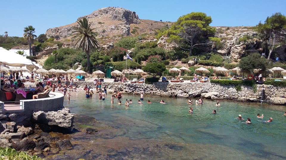 Eve – Verken Rhodos-stad met beperkt wandelen | GetYourGuide