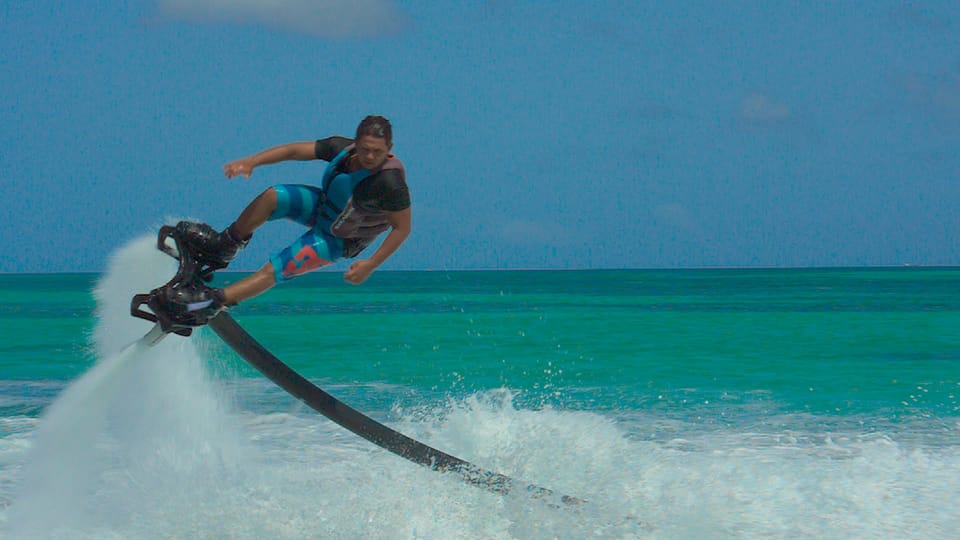 Noord: Flyboarding over The Caribbean Experience Ticket | GetYourGuide