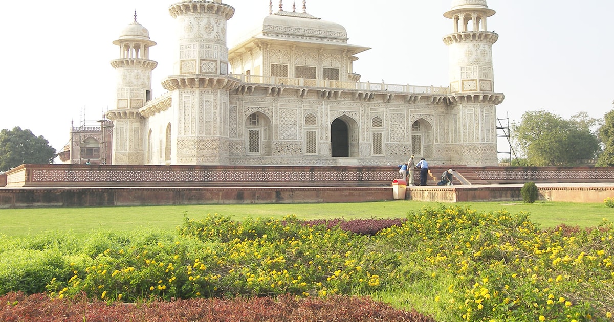 Z Dillí: 2denní prohlídka Tádž Mahalu při východu a západu slunce s ...