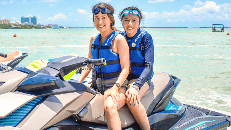 Cancun: WaveRunner-rit | GetYourGuide
