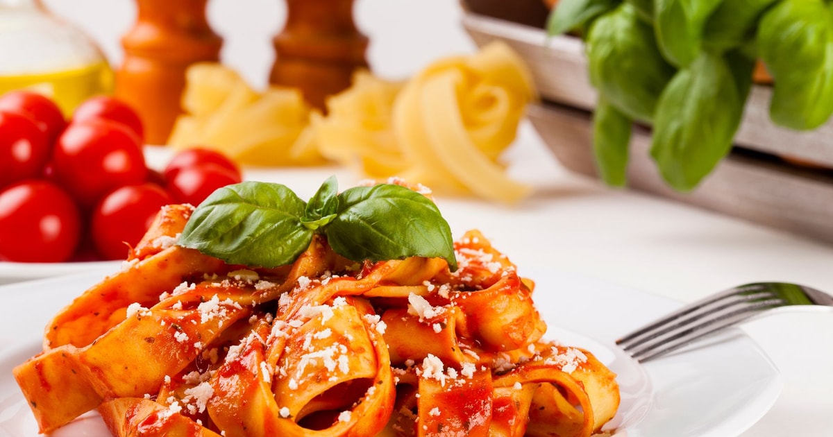 Rome: City Center Fettuccine Pasta Cooking Class | GetYourGuide