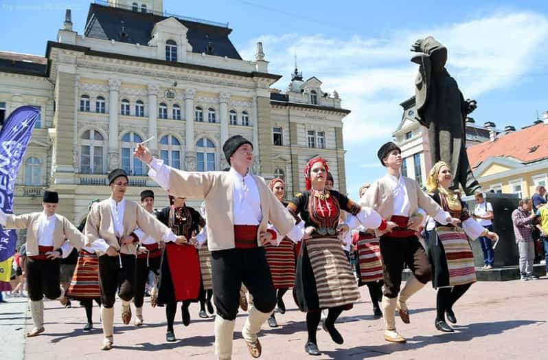 Novi Sad: Das Stadtzentrum und die Festung Private Walking Tour ...