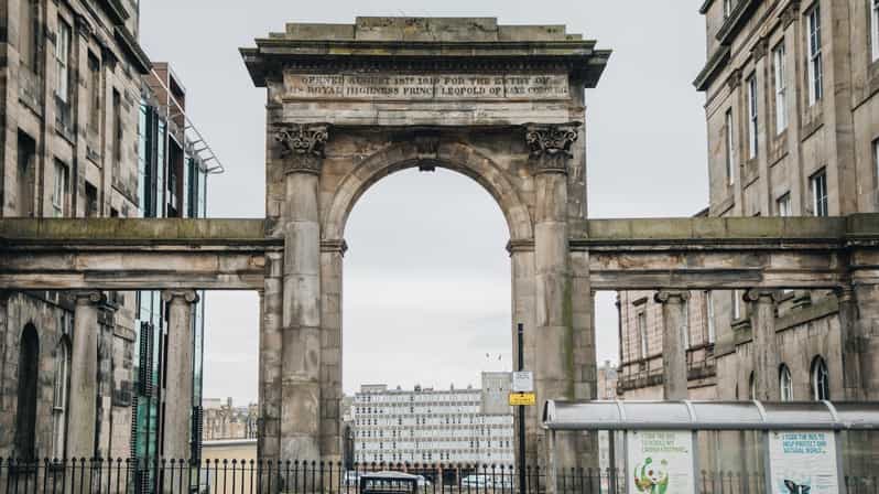 Edinburgh: New Town Self Guided Walk with Treasure Hunt | GetYourGuide