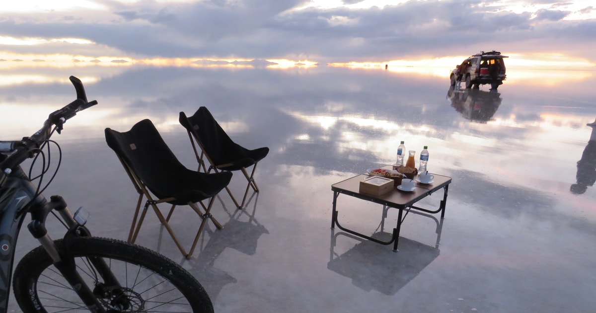 Uyuni: Prohlídka solné pláně Uyuni na kole s průvodcem a obědem ...