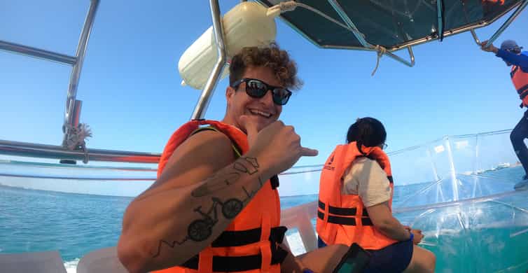 Cancún: Båtfärd i klarvatten med drycker | GetYourGuide