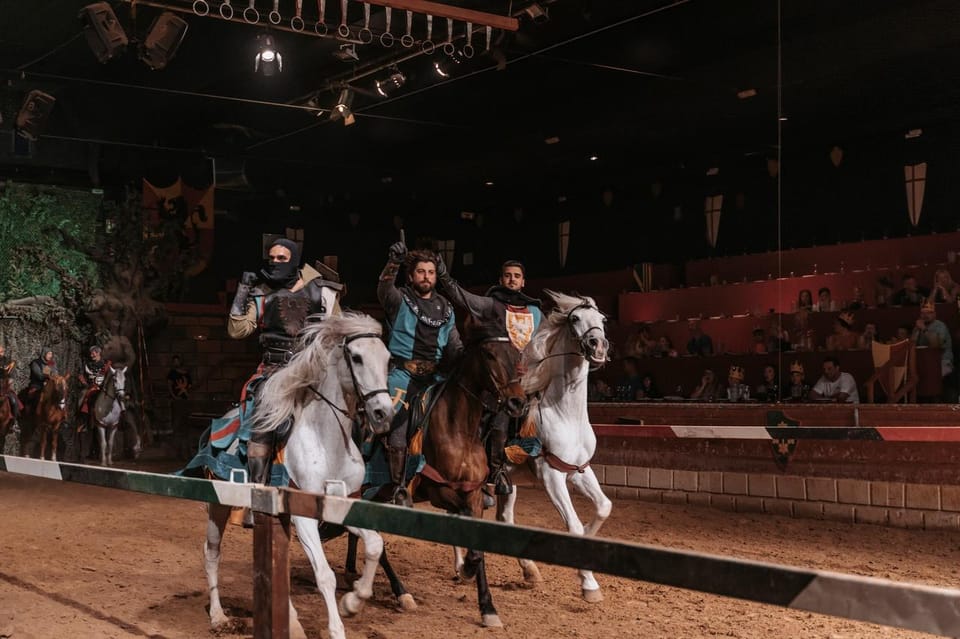 Benidorm: Dinner with Show at Magic Robin Hood | GetYourGuide