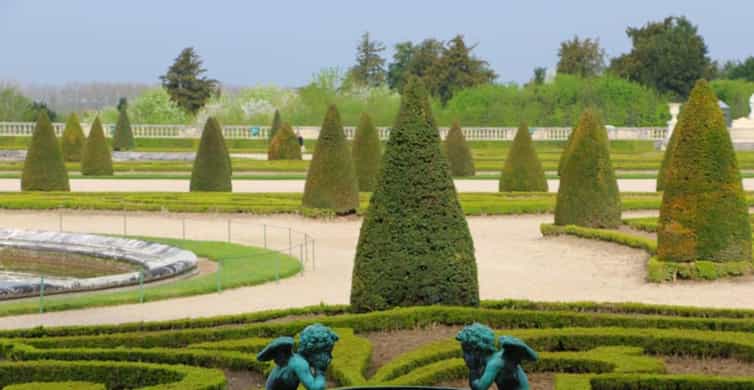Versailles: Skip the Line Versailles Palace and Gardens Tour | GetYourGuide