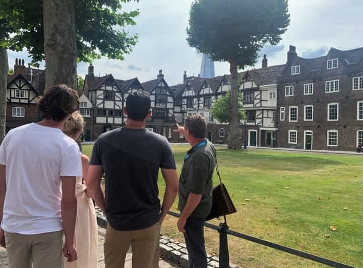 London: Tower of London Guided Tour with Boat Ride | GetYourGuide