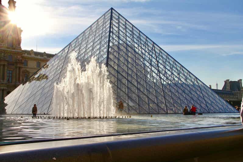 The Essential Paris Tour - Monuments & History | GetYourGuide