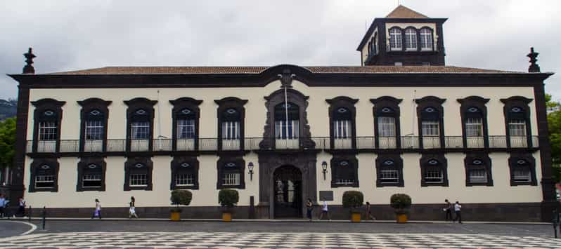 Centro da Cidade - Funchal | GetYourGuide