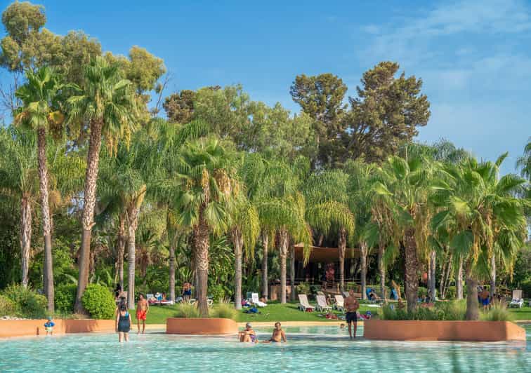 Parque Acuático Oasiria con transporte desde Marrakech | GetYourGuide