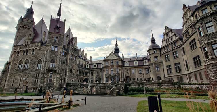 Schloss Moschen, Woiwodschaft Niederschlesien - Tickets ...